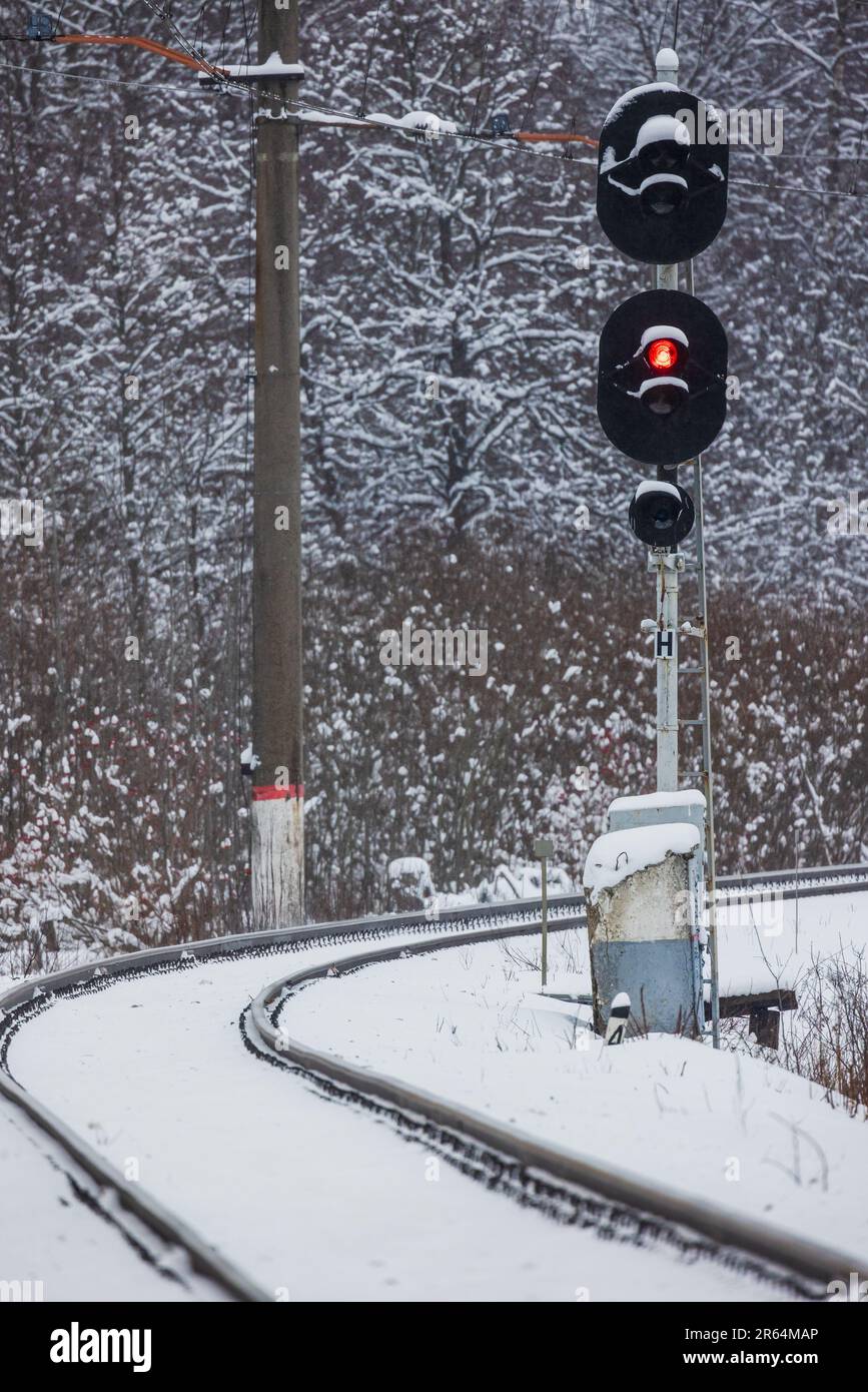 Train stop red signal hi-res stock photography and images - Alamy