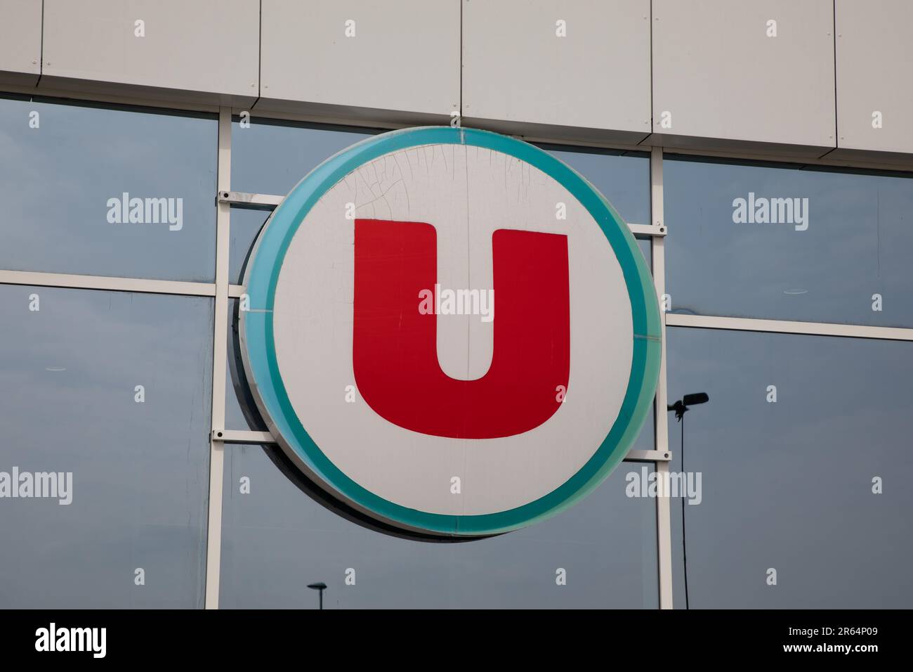 Super u logo hi-res stock photography and images - Alamy