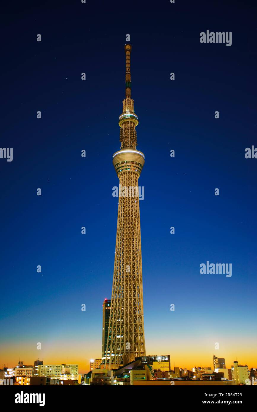 Tokyo sky tree dawn hi-res stock photography and images - Alamy