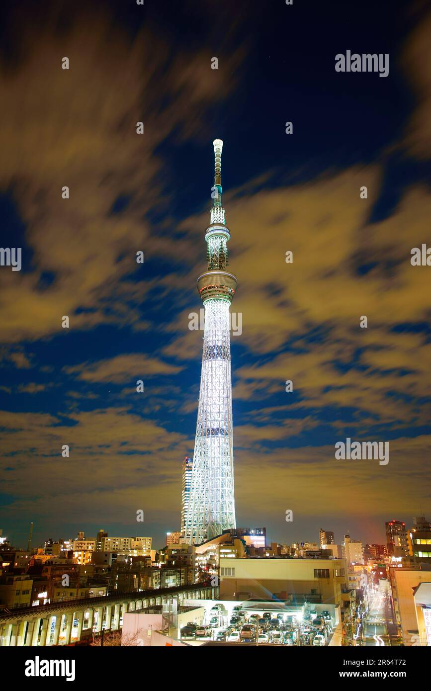 Tokyo skytree lit up night hi-res stock photography and images - Alamy