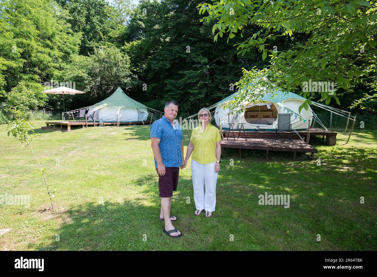 Luxury enjoyed hi-res stock photography and images - Alamy