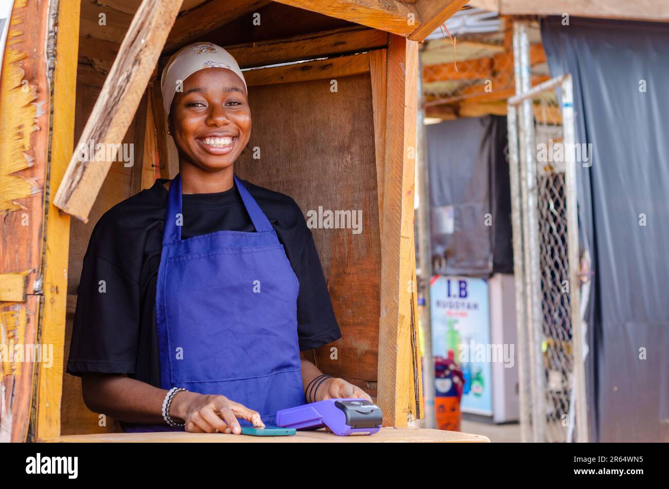 Paying a bill africa hi-res stock photography and images - Alamy