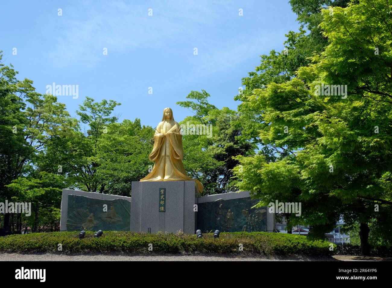 Statue of Murasaki Shikibu Stock Photo - Alamy