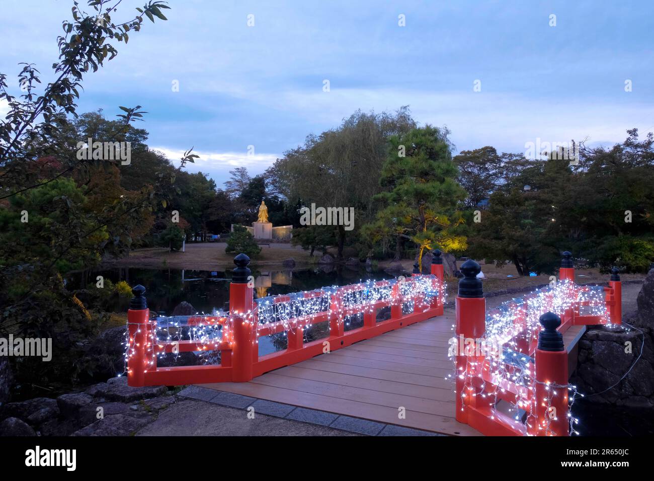 Statue of murasaki shikibu hi-res stock photography and images - Alamy
