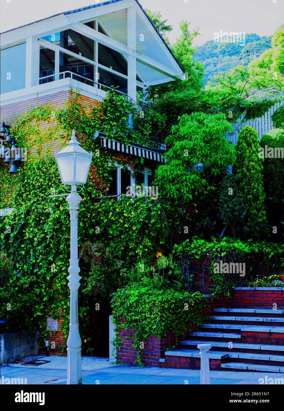 Kobe kitano ijinkan street hi-res stock photography and images - Alamy