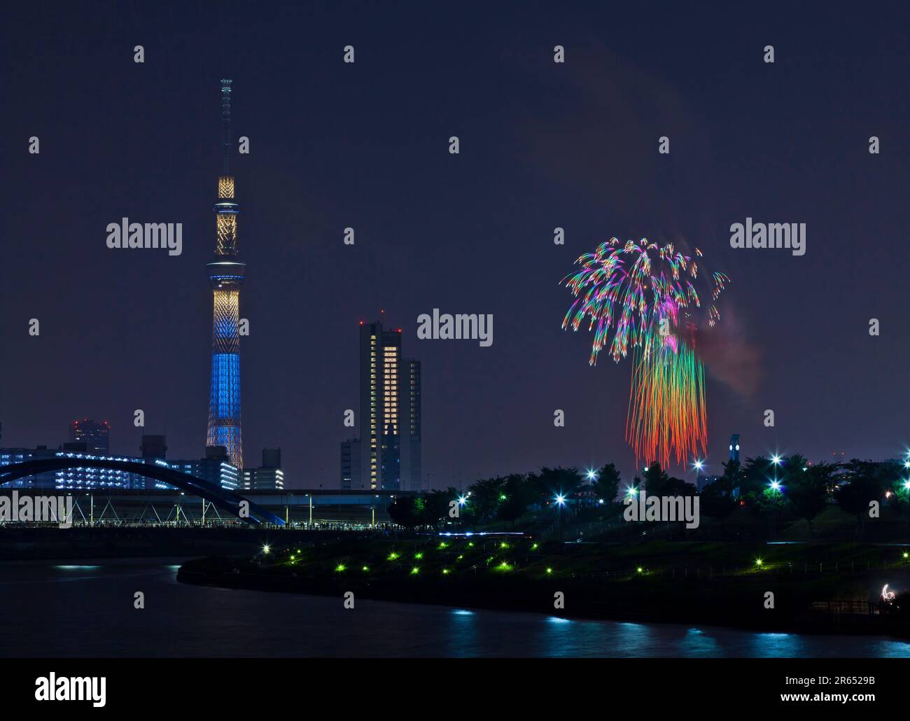 Sumida River Fireworks Festival and Tokyo Sky Tree Stock Photo - Alamy