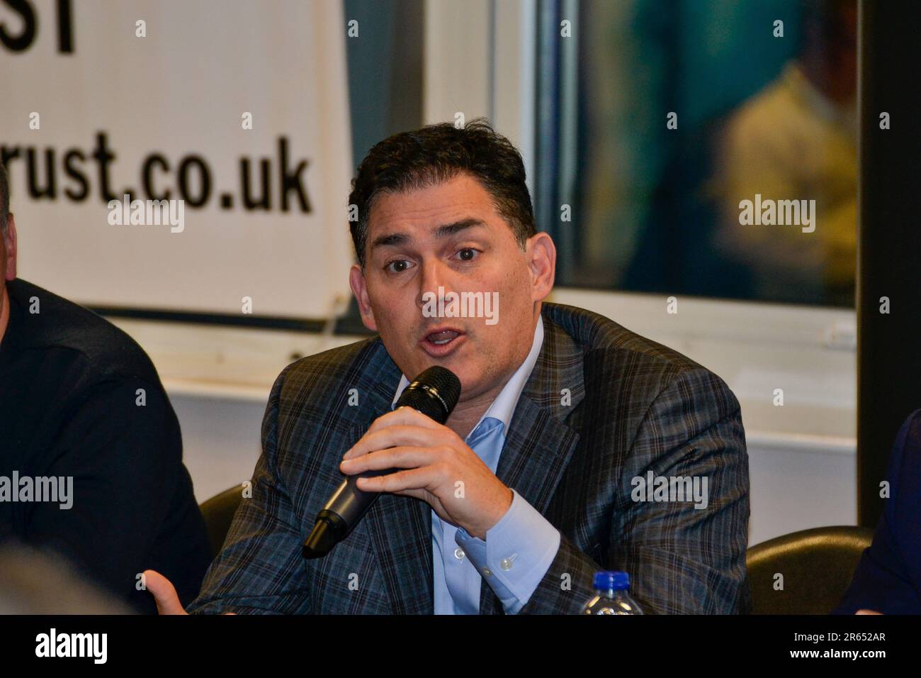 Club ownership engagement hi-res stock photography and images - Alamy