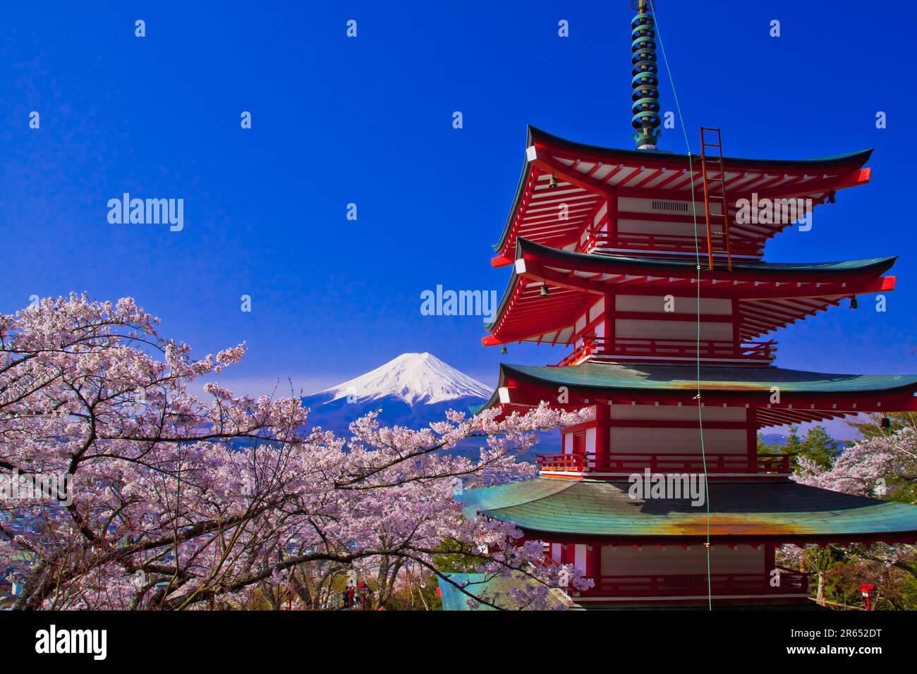 Churei to hi-res stock photography and images - Alamy