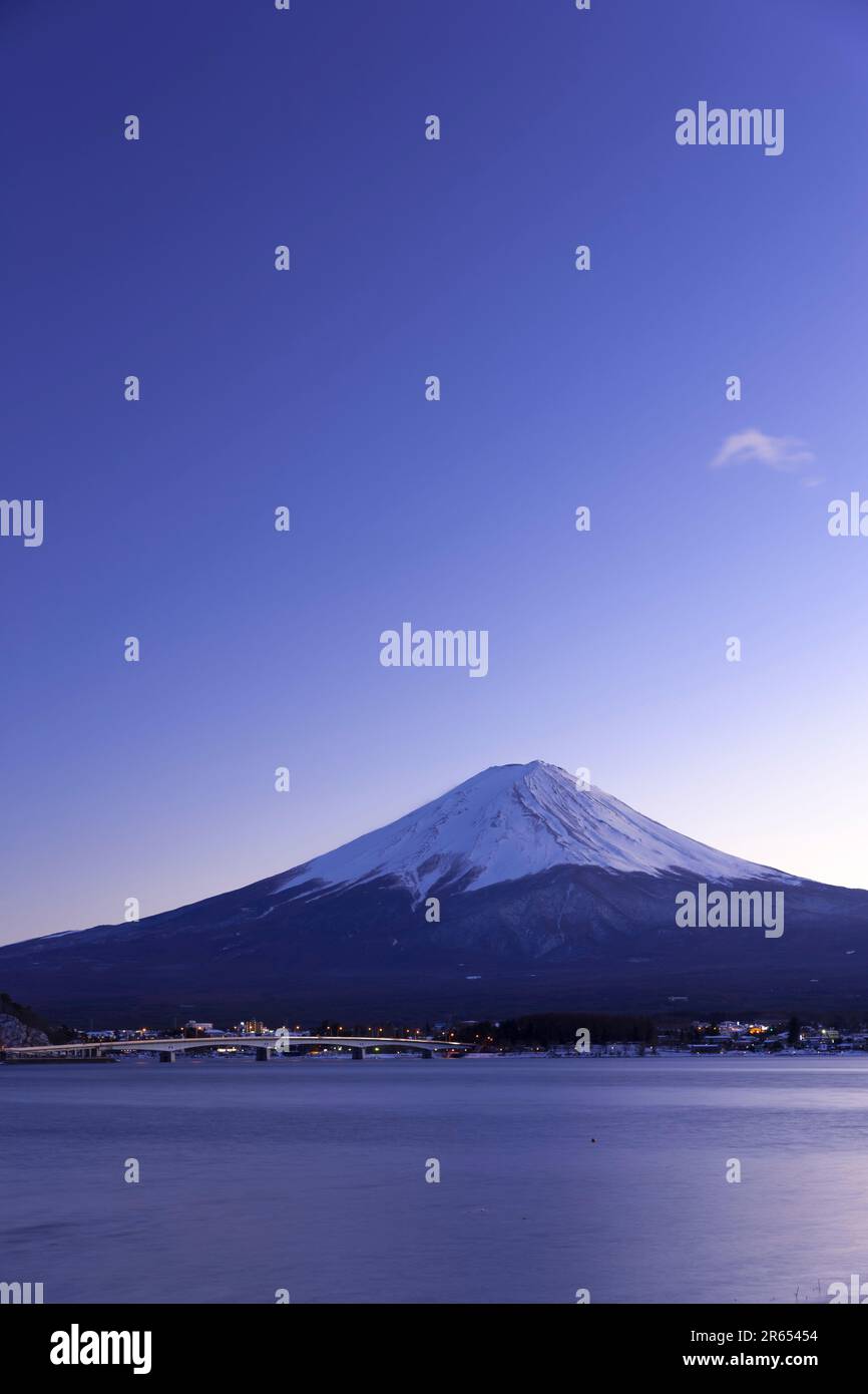 Skyline gradient hi-res stock photography and images - Alamy