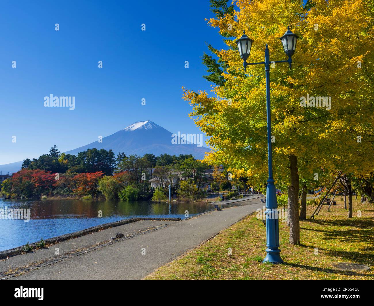 Oike park hi-res stock photography and images - Alamy