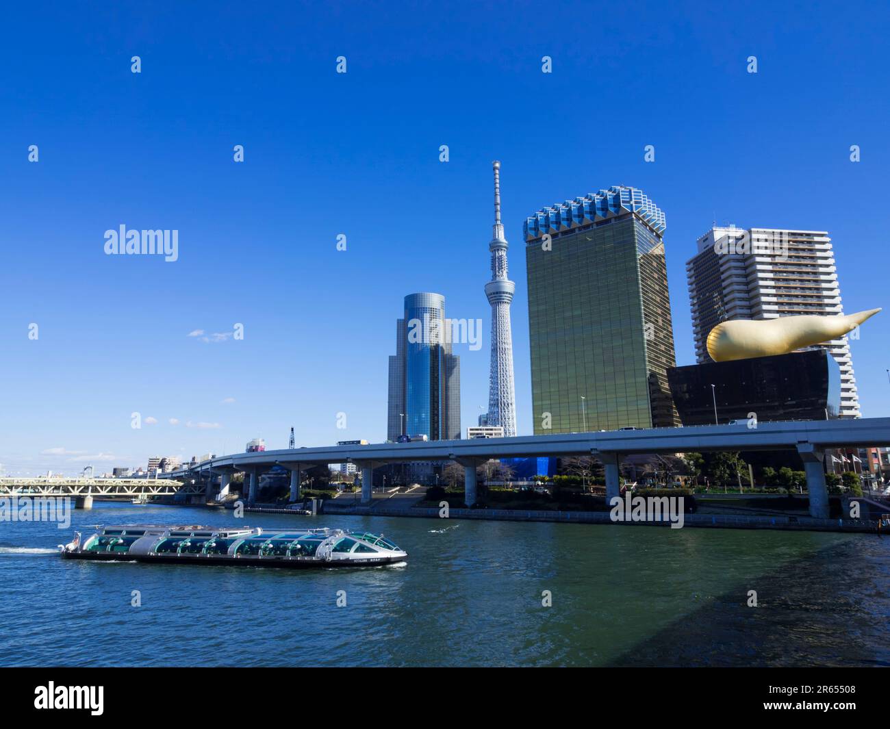 Sky bus tokyo hi-res stock photography and images - Alamy