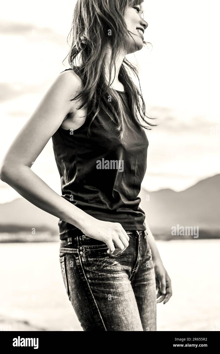 Upper body profile young woman hi-res stock photography and images - Alamy