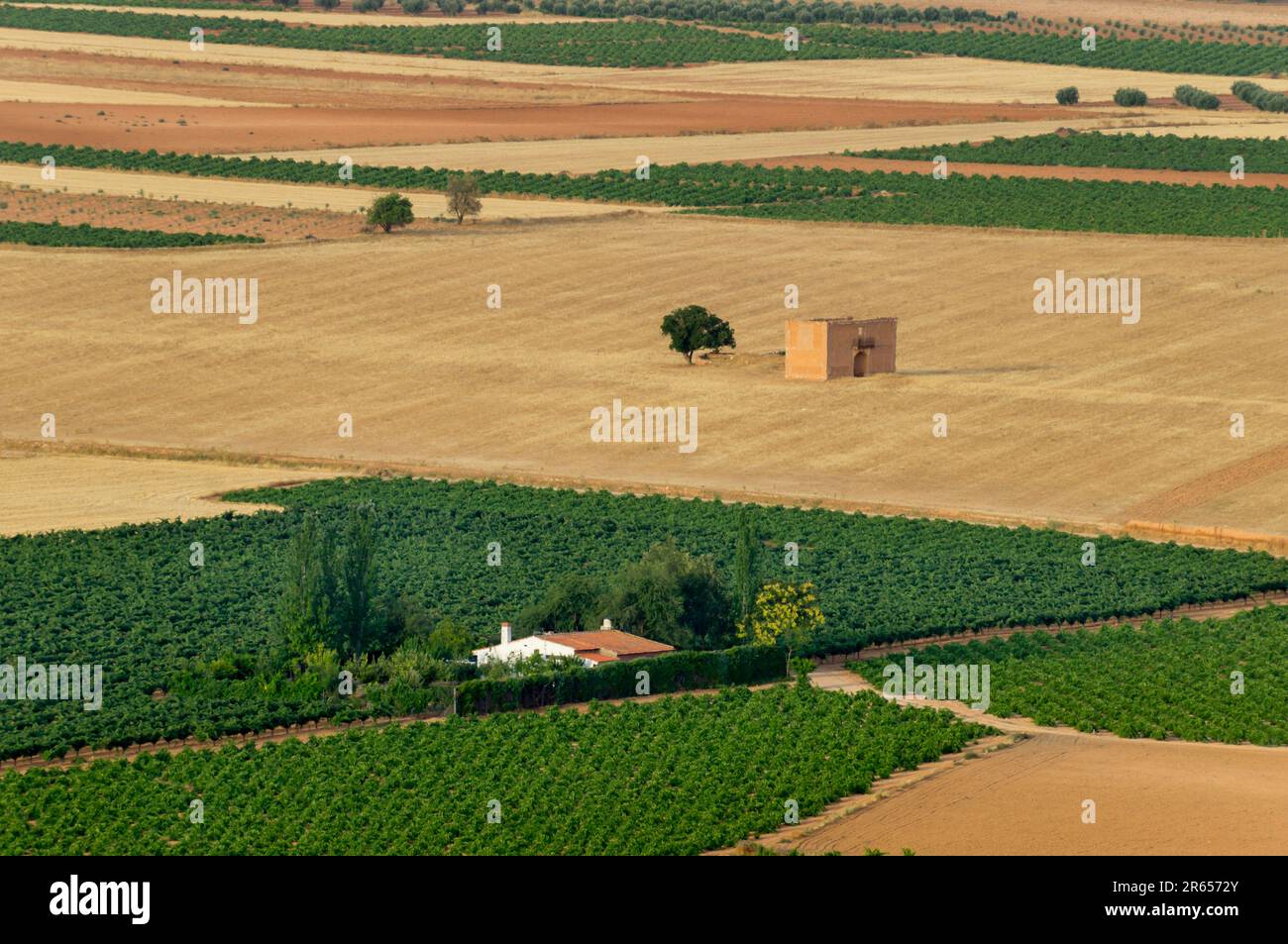 La mancha landscape hi-res stock photography and images - Alamy