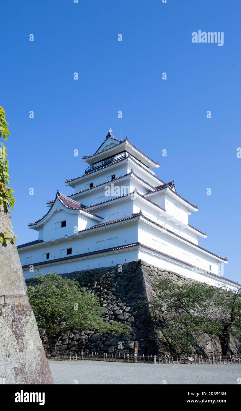 Tsuruga castle tower Stock Photo - Alamy