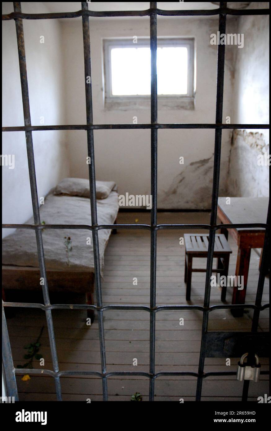 Concentration camp cell hi-res stock photography and images - Alamy