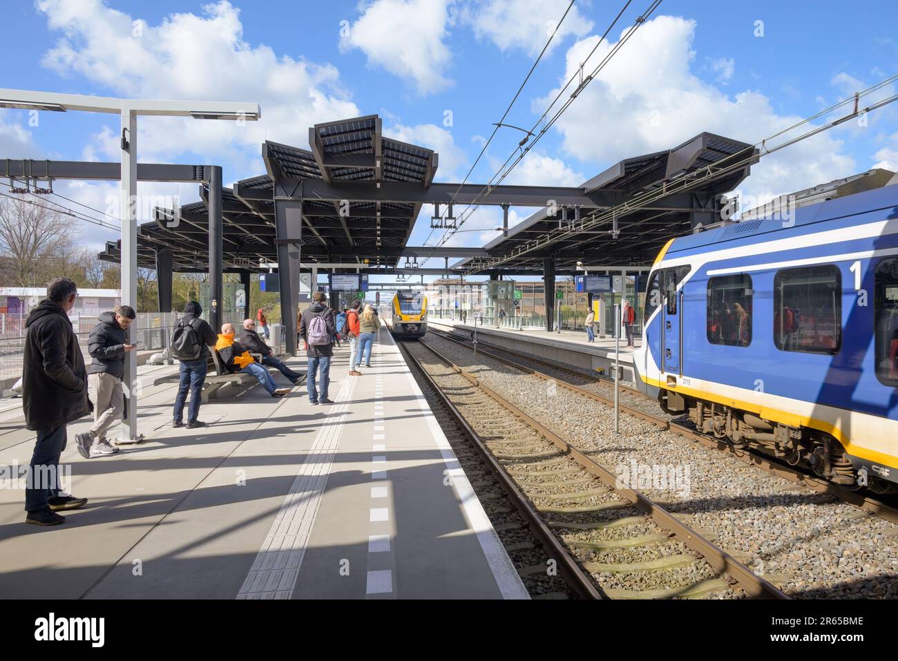Delft, Netherlands - Delft Campus railway station by Benthem & Crouwel ...