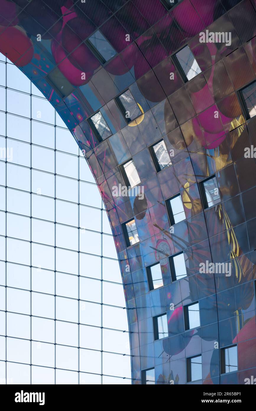 Curved mural hi-res stock photography and images - Alamy