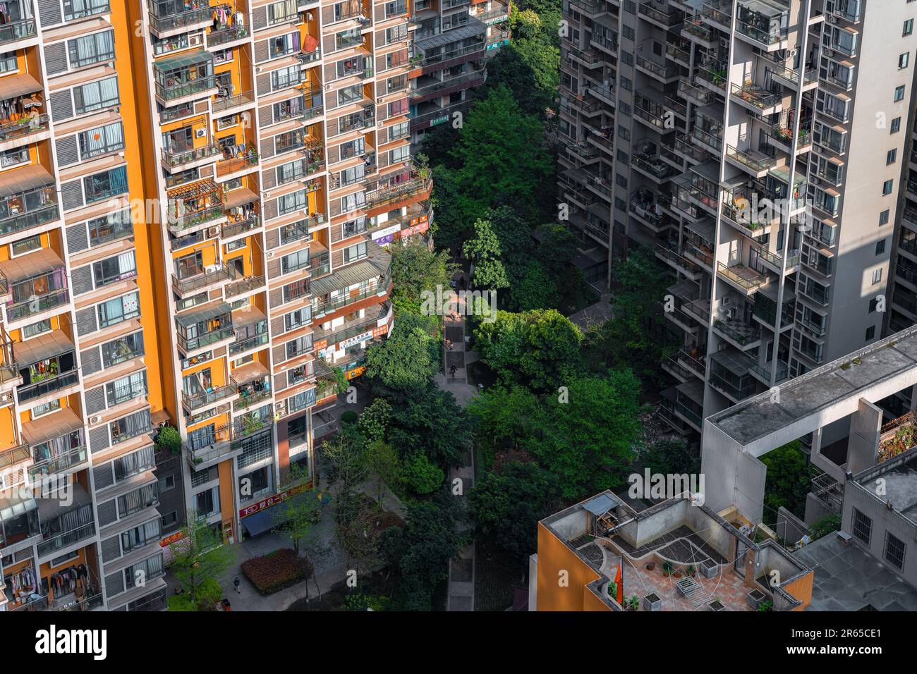 Residential buildings in chengdu at dusk hi-res stock photography and ...