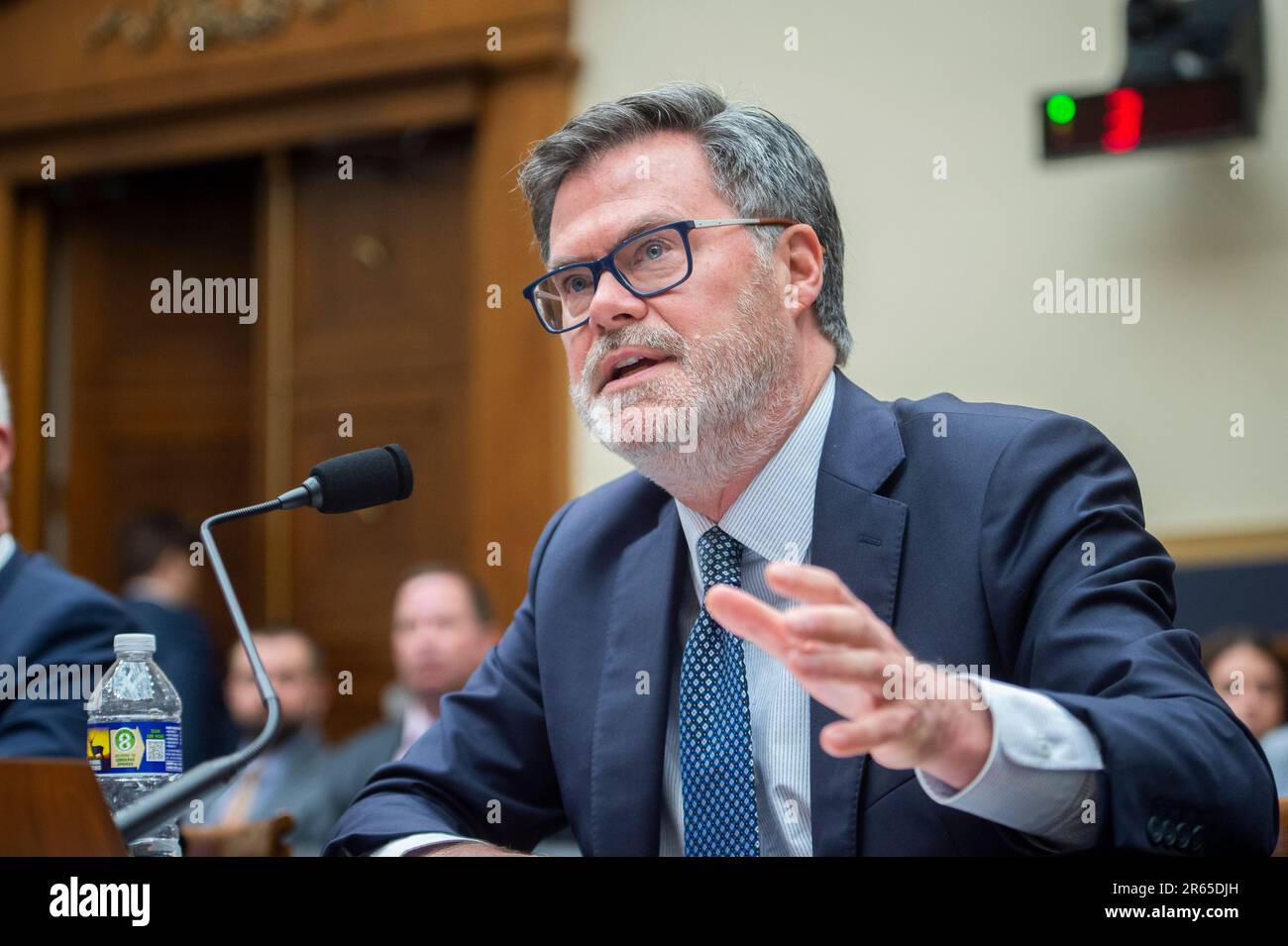 Policy center hi-res stock photography and images - Alamy