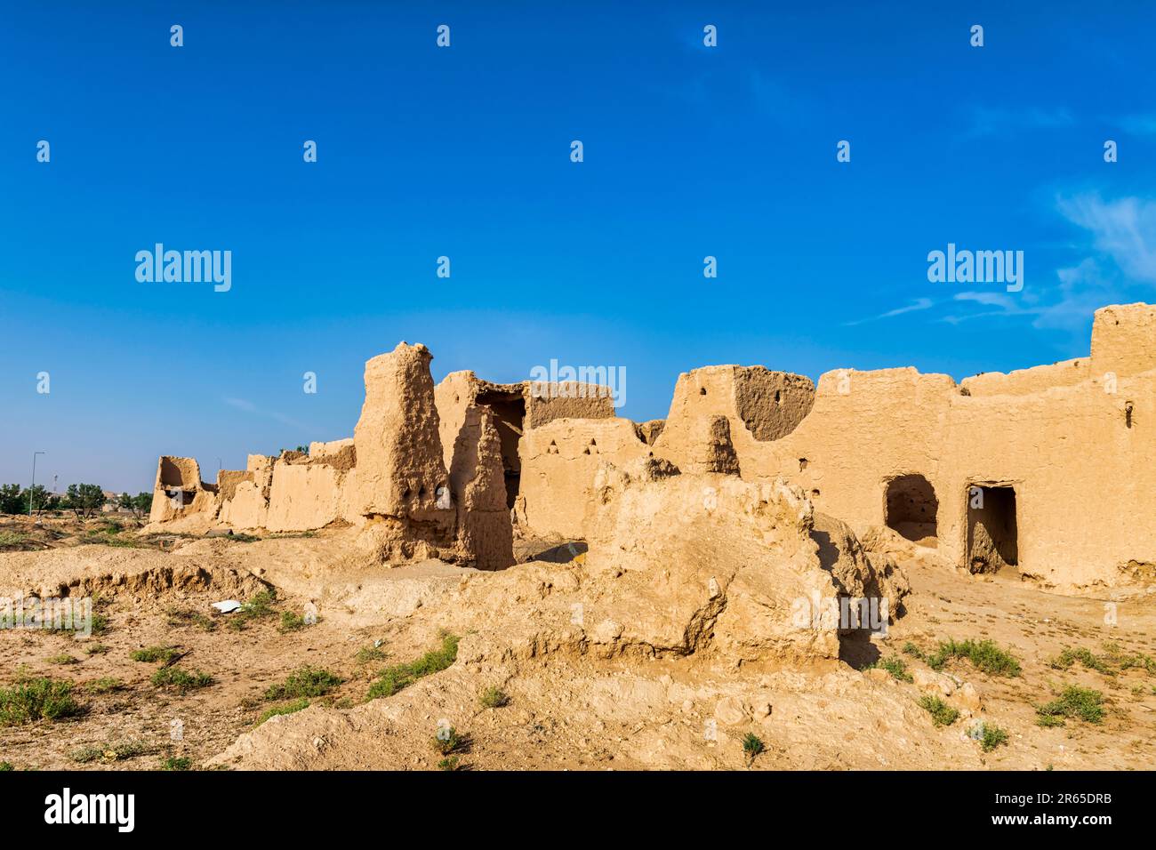 Desert structures hi-res stock photography and images - Alamy