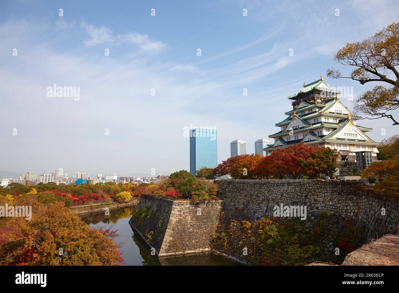 Osaka Castle in autumn Stock Photo - Alamy