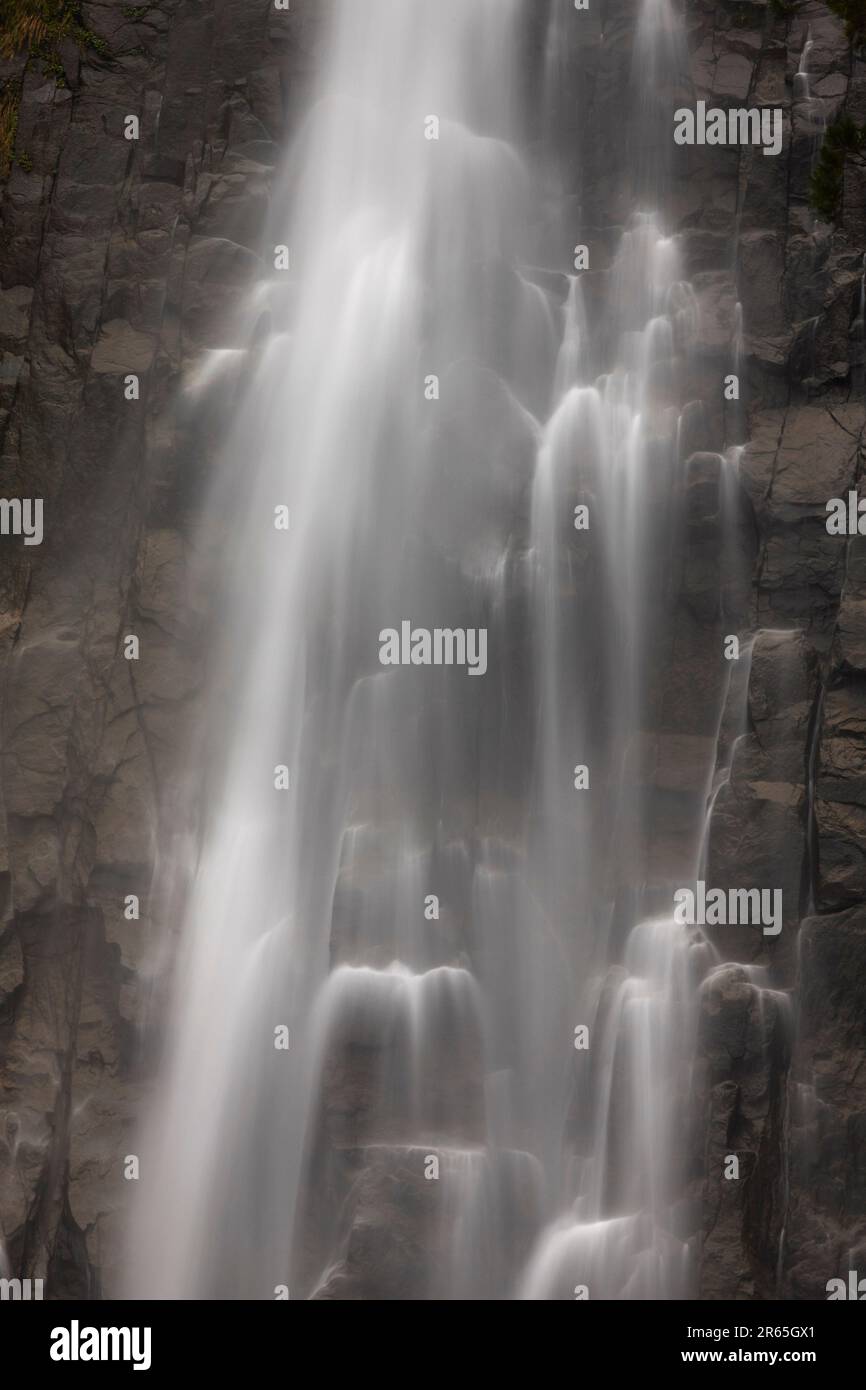 Kumano nachi waterfalls hi-res stock photography and images - Alamy
