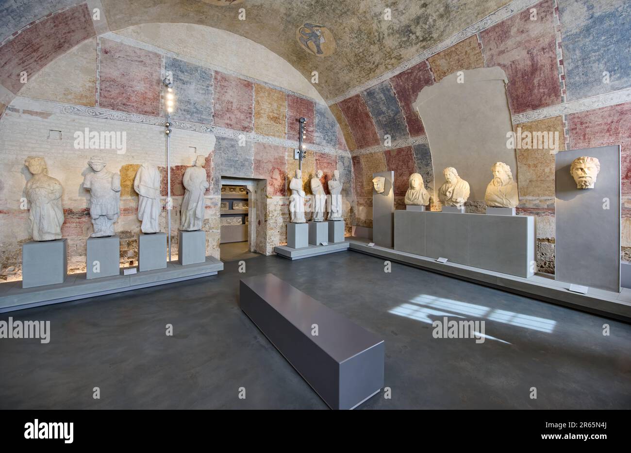Museo dell'opera del duomo pisa hi-res stock photography and images - Alamy