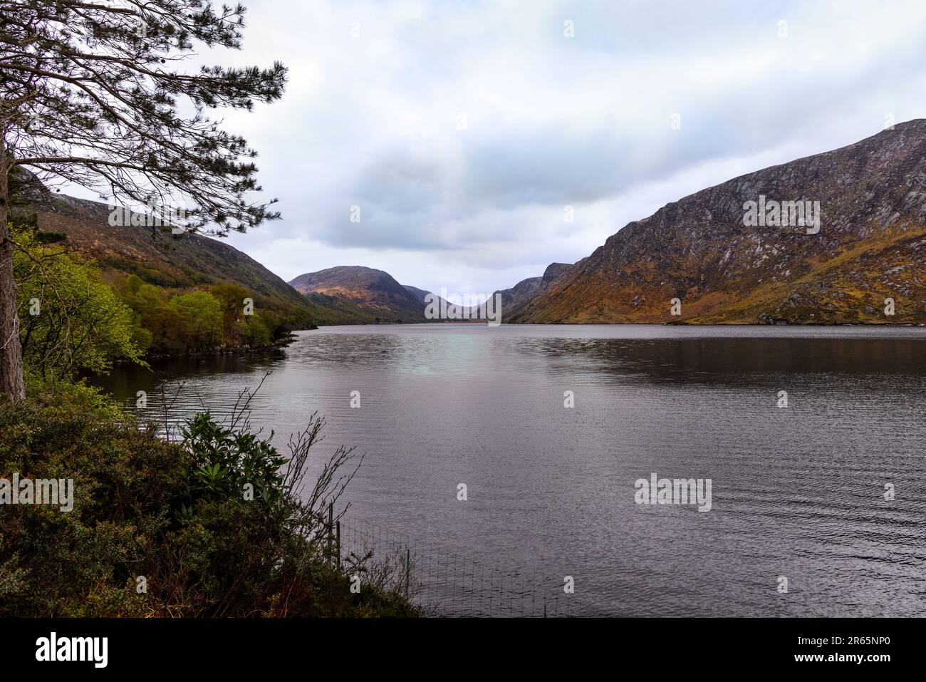 View of Lough Veagh in Glenveagh National Park, Churchill, Co. Donegal ...