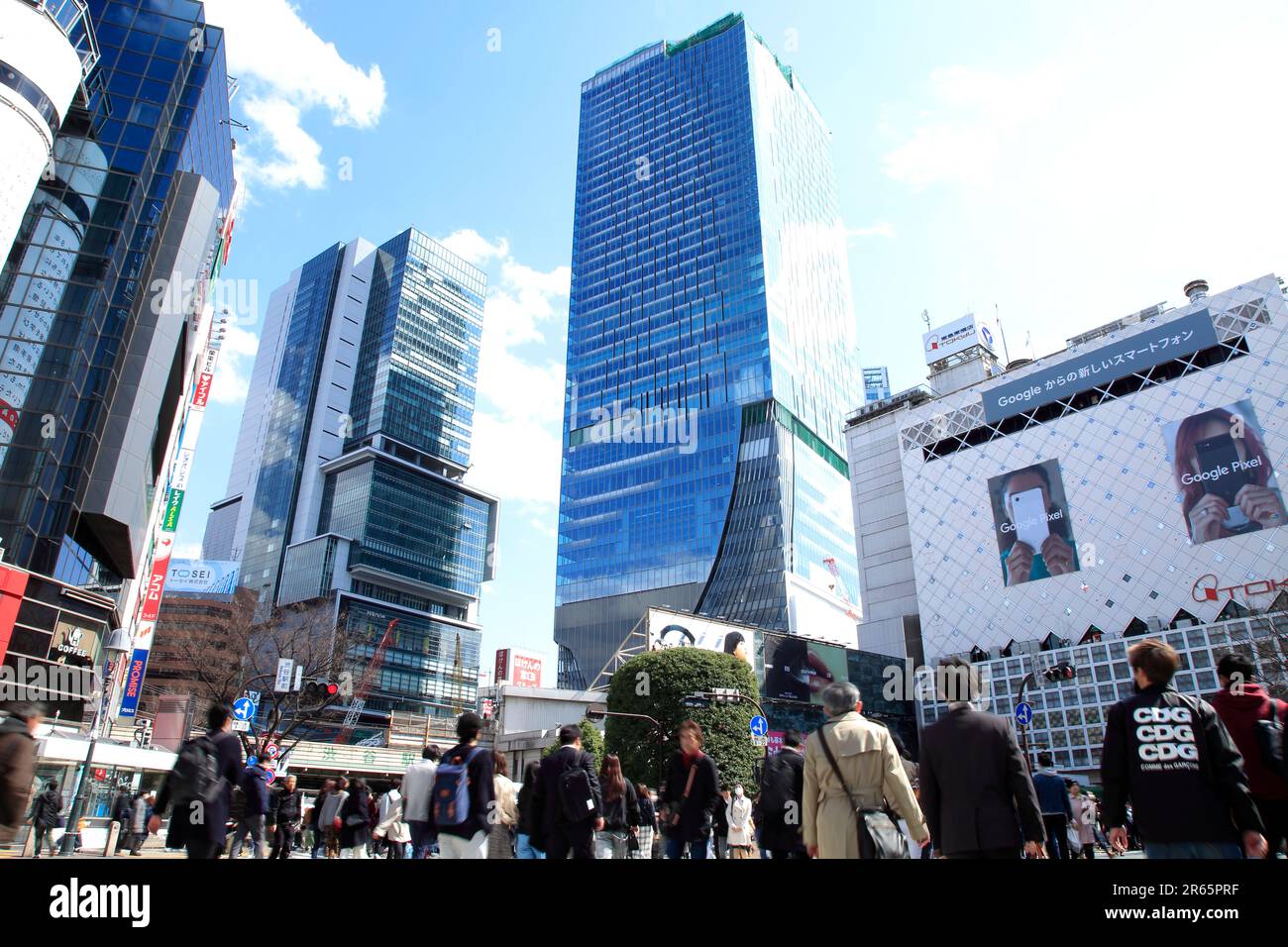 Shibuya Train Station Crosswalk Stock Photo - Alamy