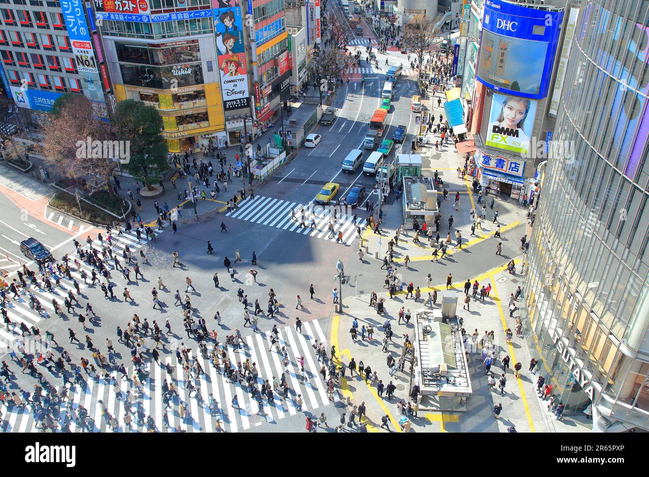 Shibuya Train Station Crosswalk Stock Photo - Alamy