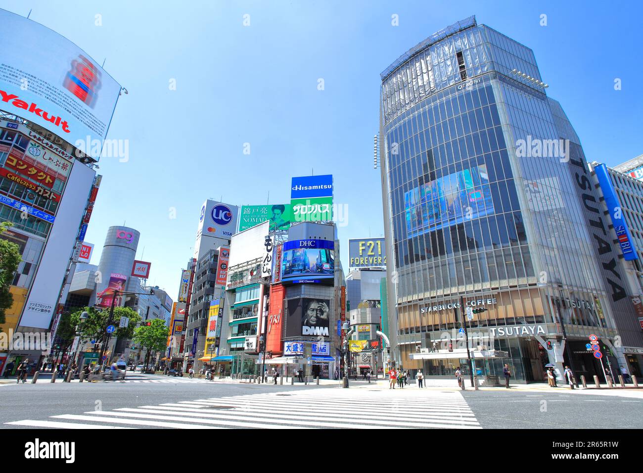 Shibuya Train Station Crosswalk Stock Photo - Alamy