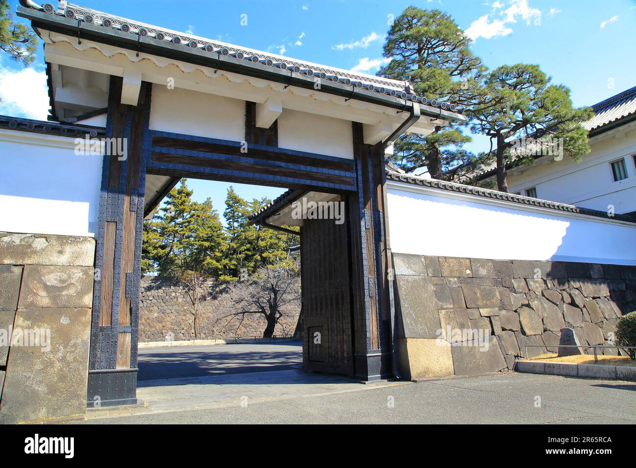Sakurada gate hi-res stock photography and images - Alamy