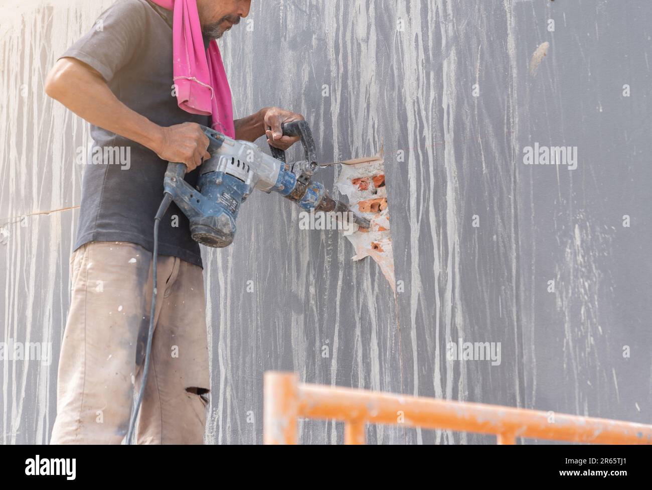 Destroying wall hi-res stock photography and images - Alamy