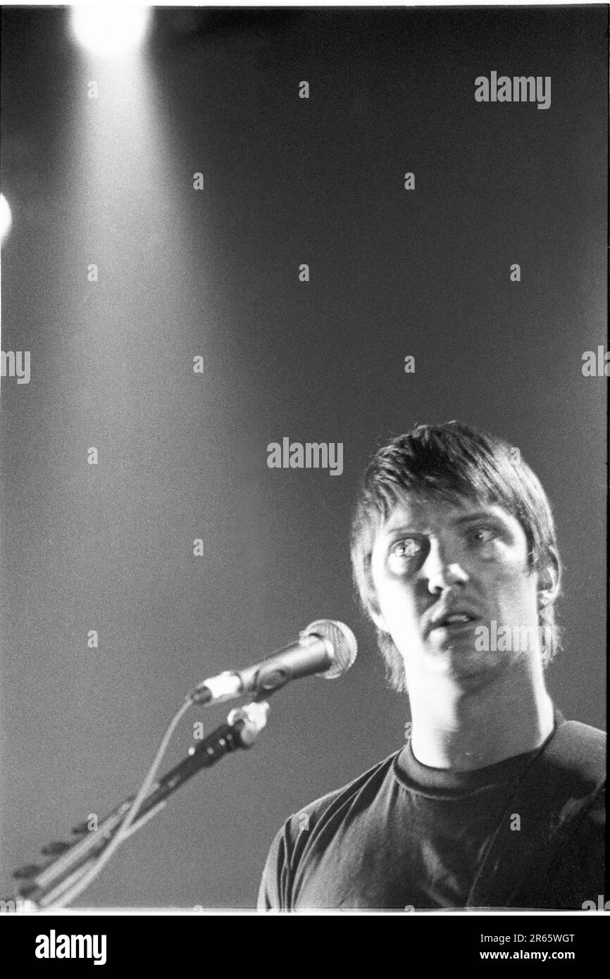 QUEENS OF THE STONE AGE, RATED R TOUR, 2001: Josh Homme of the rock ...