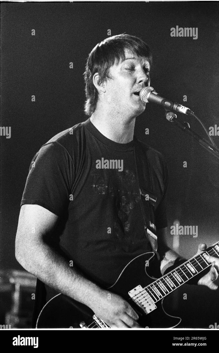 QUEENS OF THE STONE AGE, RATED R TOUR, 2001: Josh Homme of the rock ...