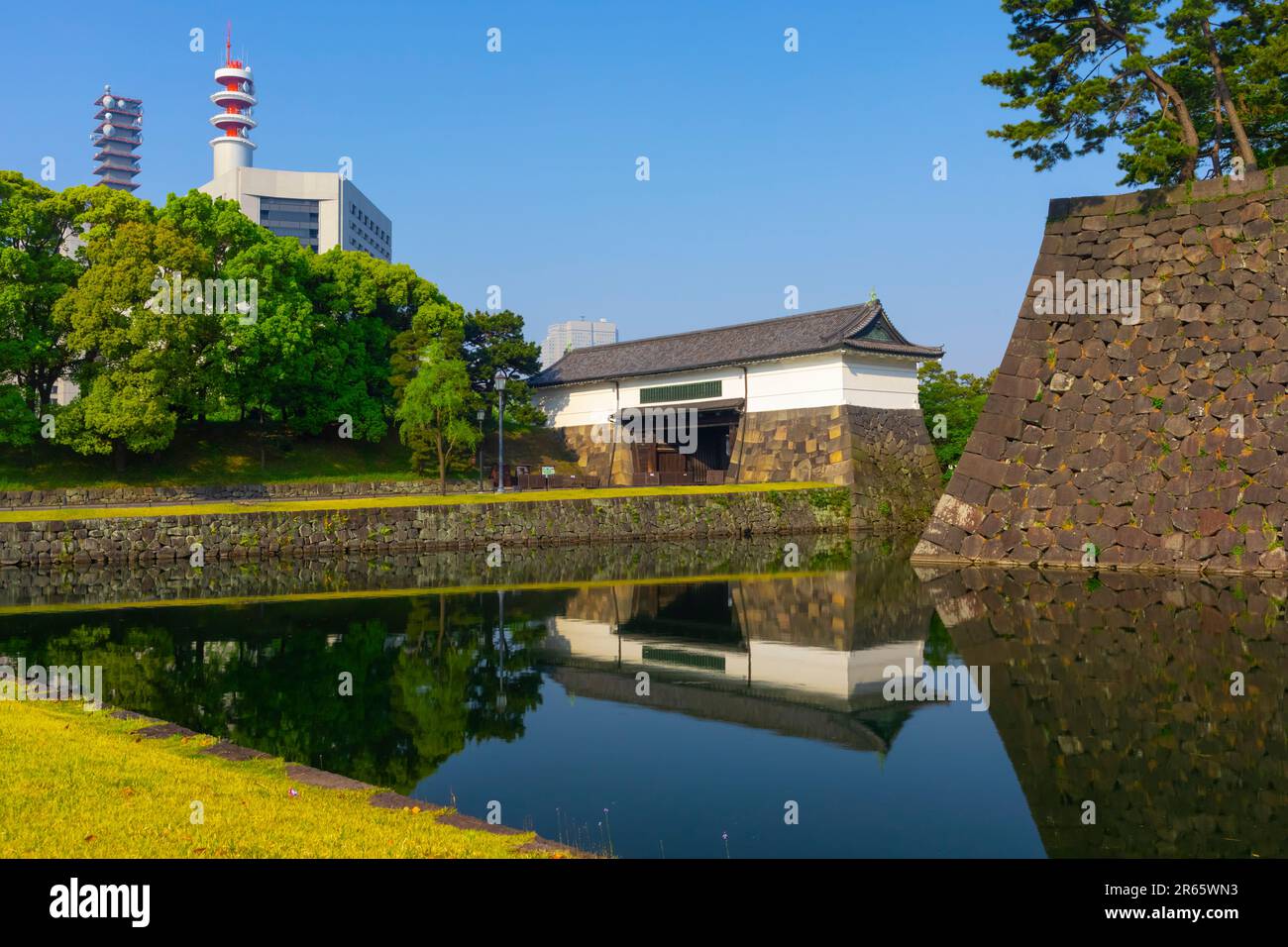 Gate reflected hi-res stock photography and images - Alamy