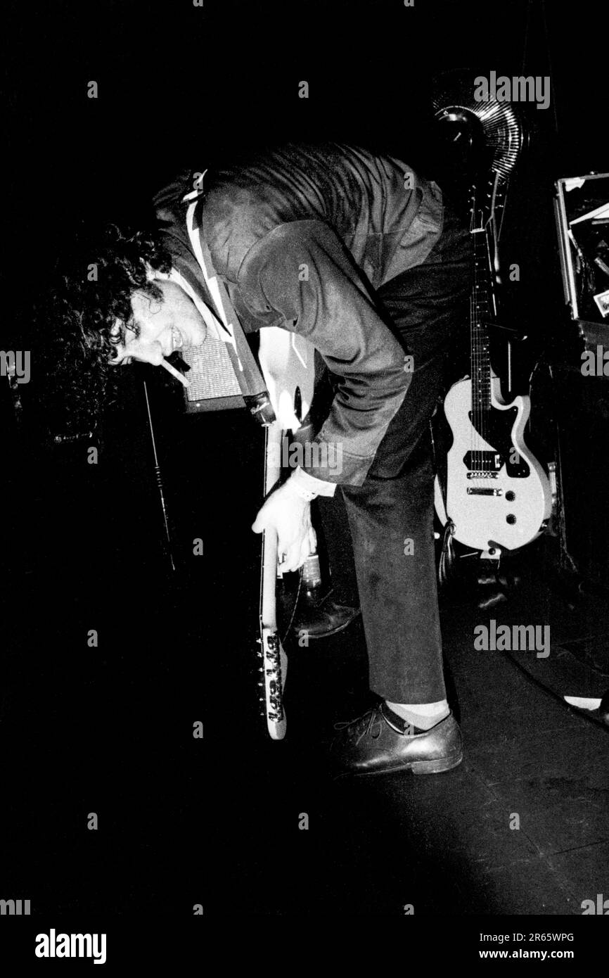 The strokes band 2001 hi-res stock photography and images - Alamy