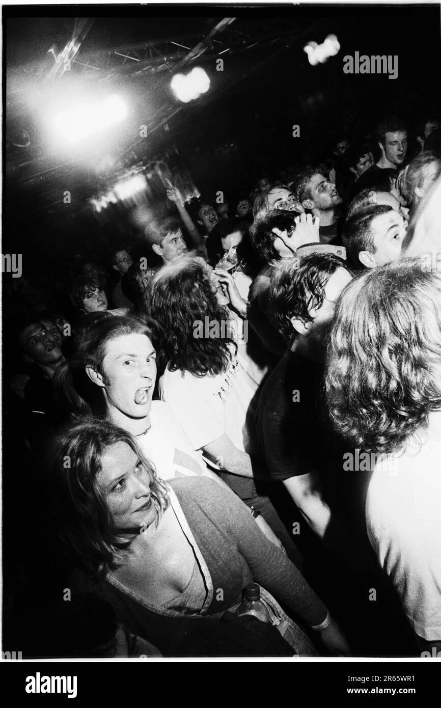 The strokes band 2001 hi-res stock photography and images - Alamy