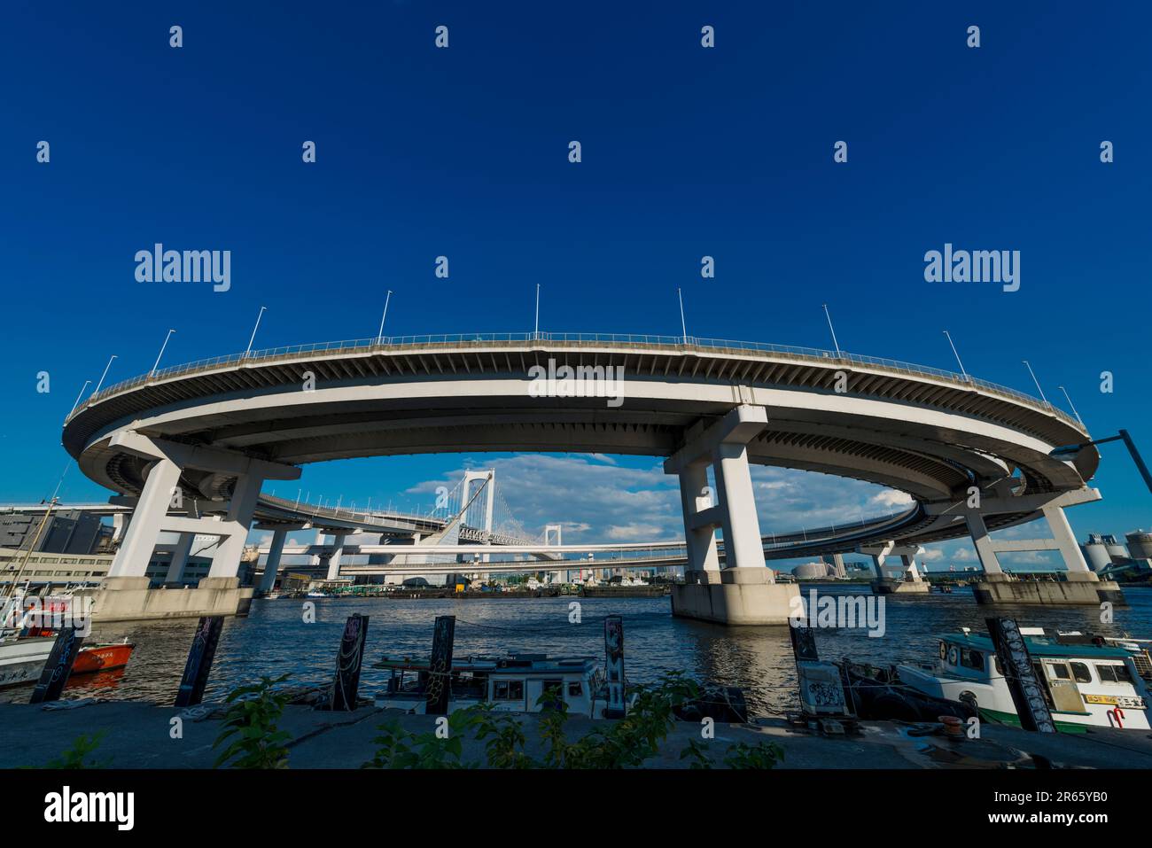 Loop Bridge of Rainbow Bridge Stock Photo - Alamy