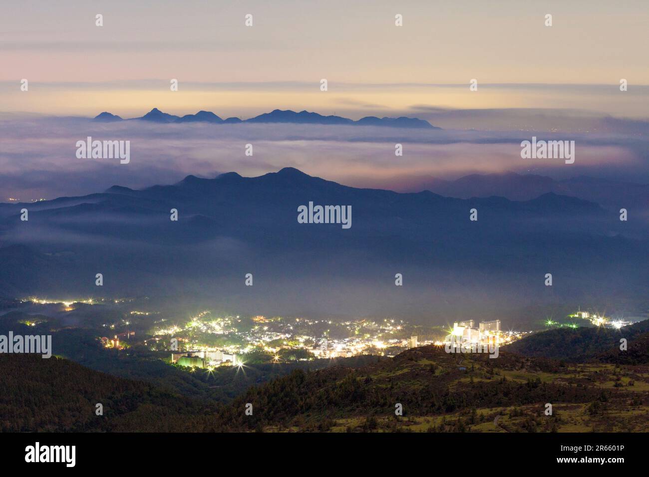 Shibutoge hi-res stock photography and images - Alamy