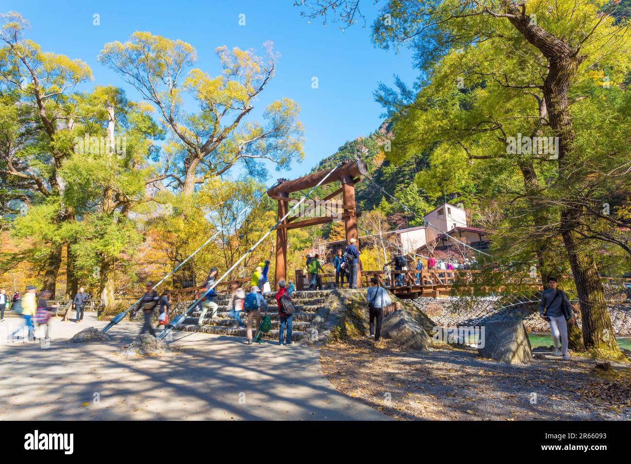 Kappa-bashi bridge in Kamikochi Stock Photo - Alamy