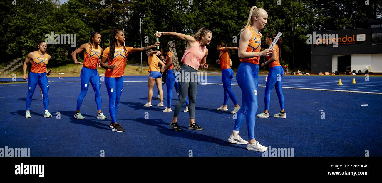 ARNHEM - Tasa Jiya, Jamile Samuel, Nadine Visser and Marije van ...