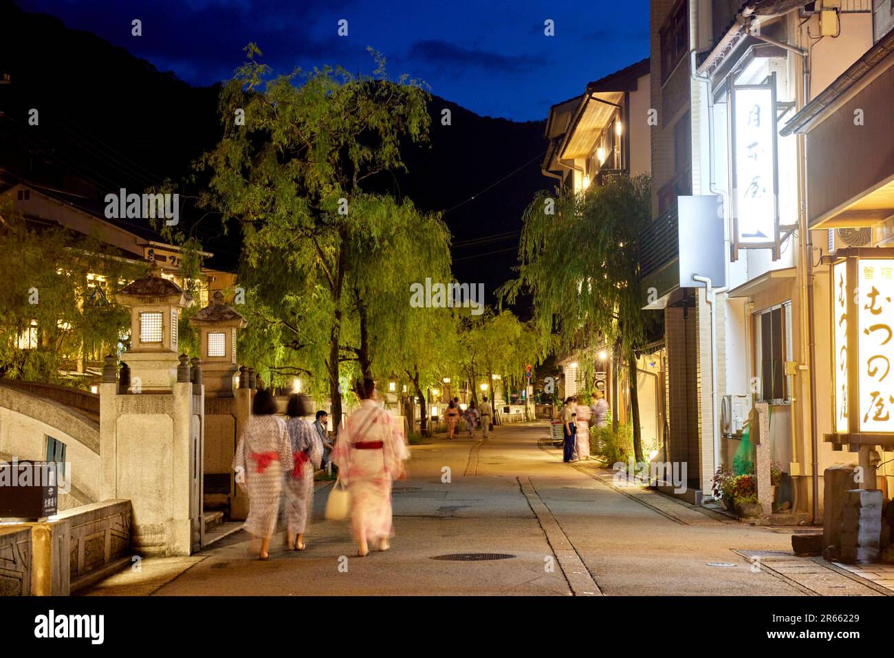 Kinosaki hot springs Stock Photo - Alamy
