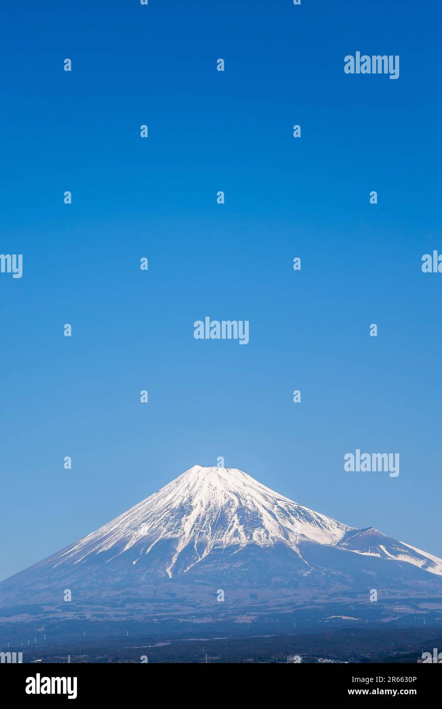 Mount Fuji in winter Stock Photo - Alamy
