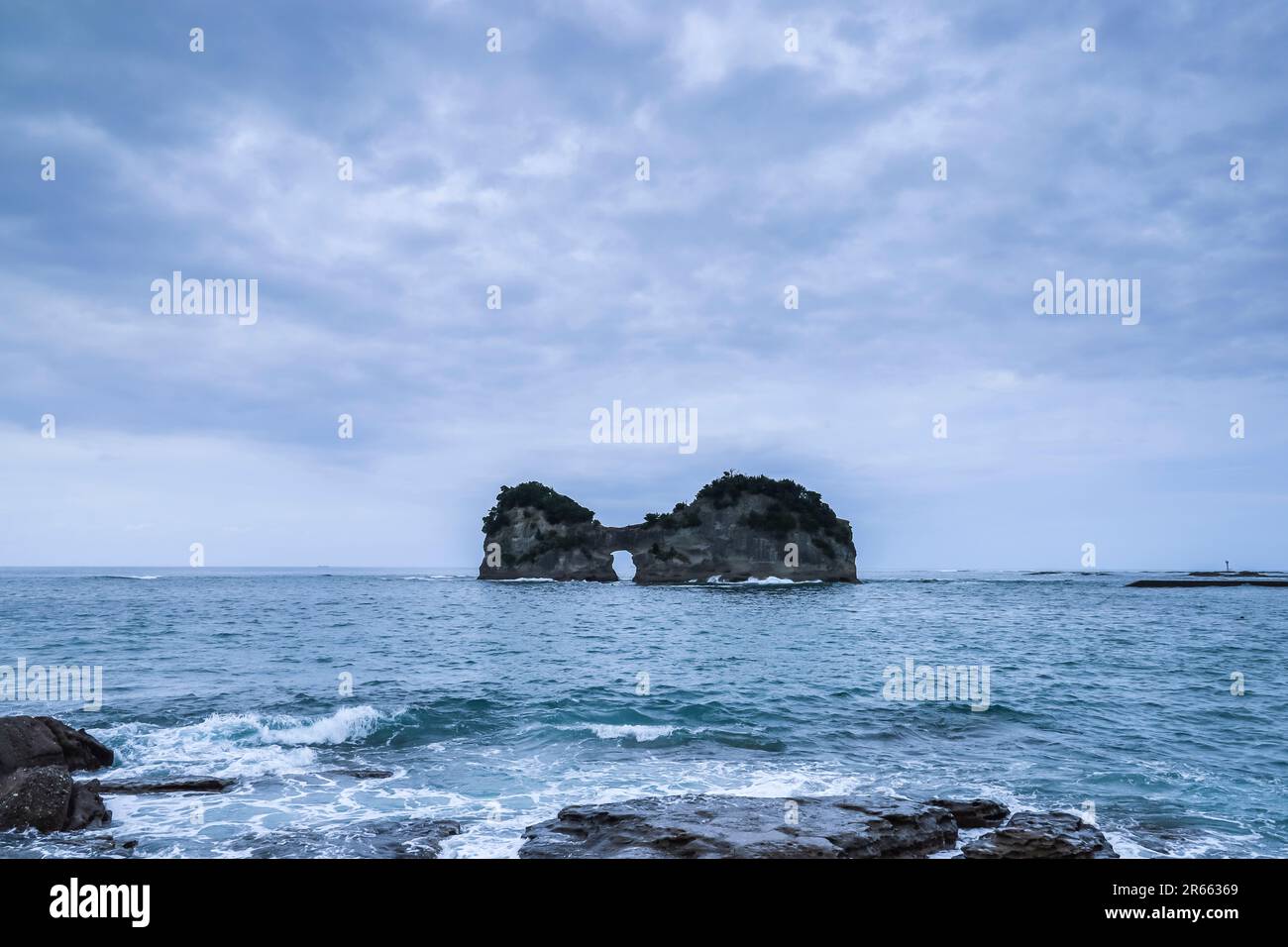 Engetsu island hi-res stock photography and images - Alamy