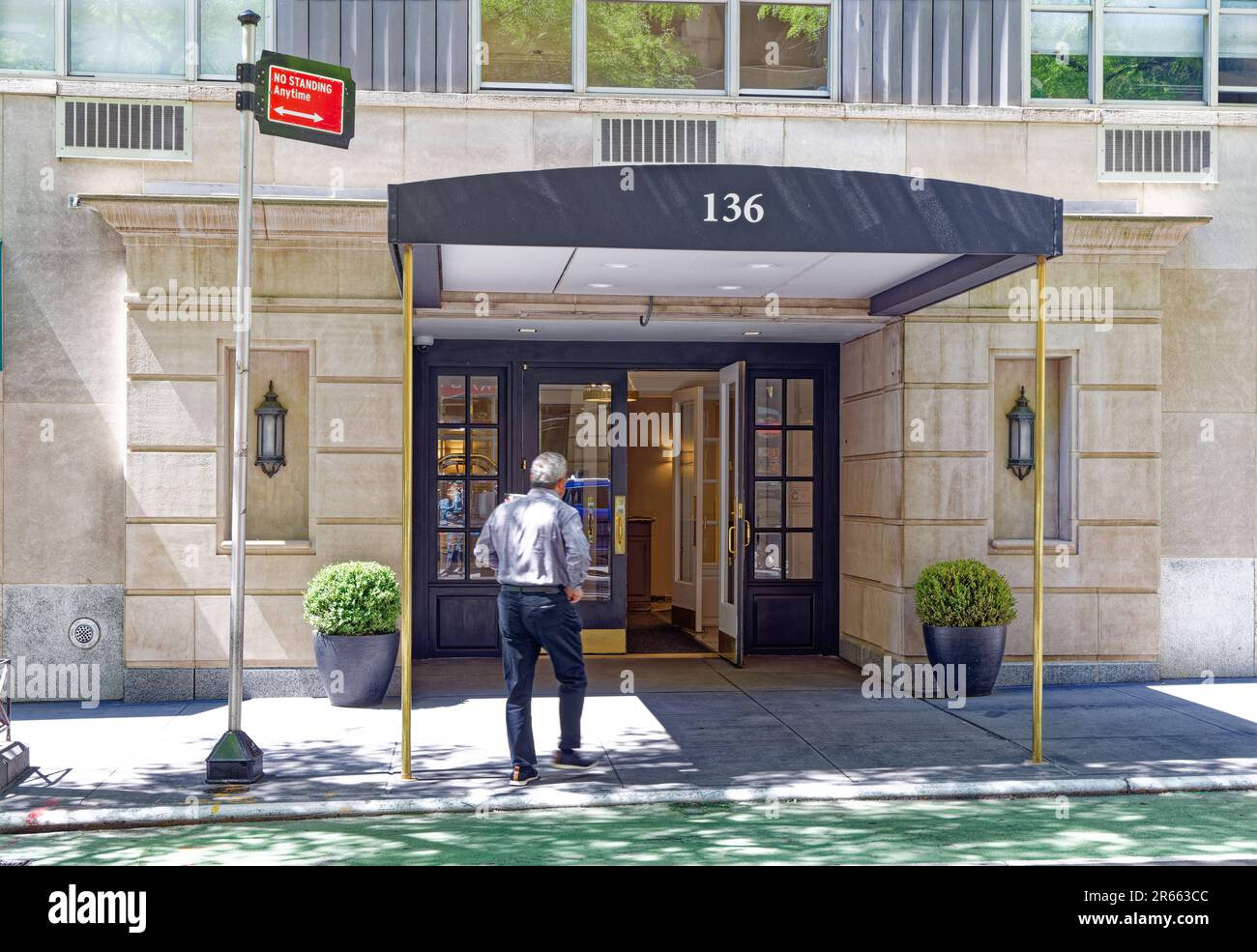 136 East 55th Street, designed by Emery Roth & Sons, is a luxury high ...