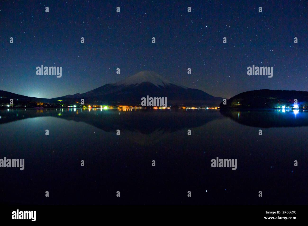 Night view five star hi-res stock photography and images - Alamy