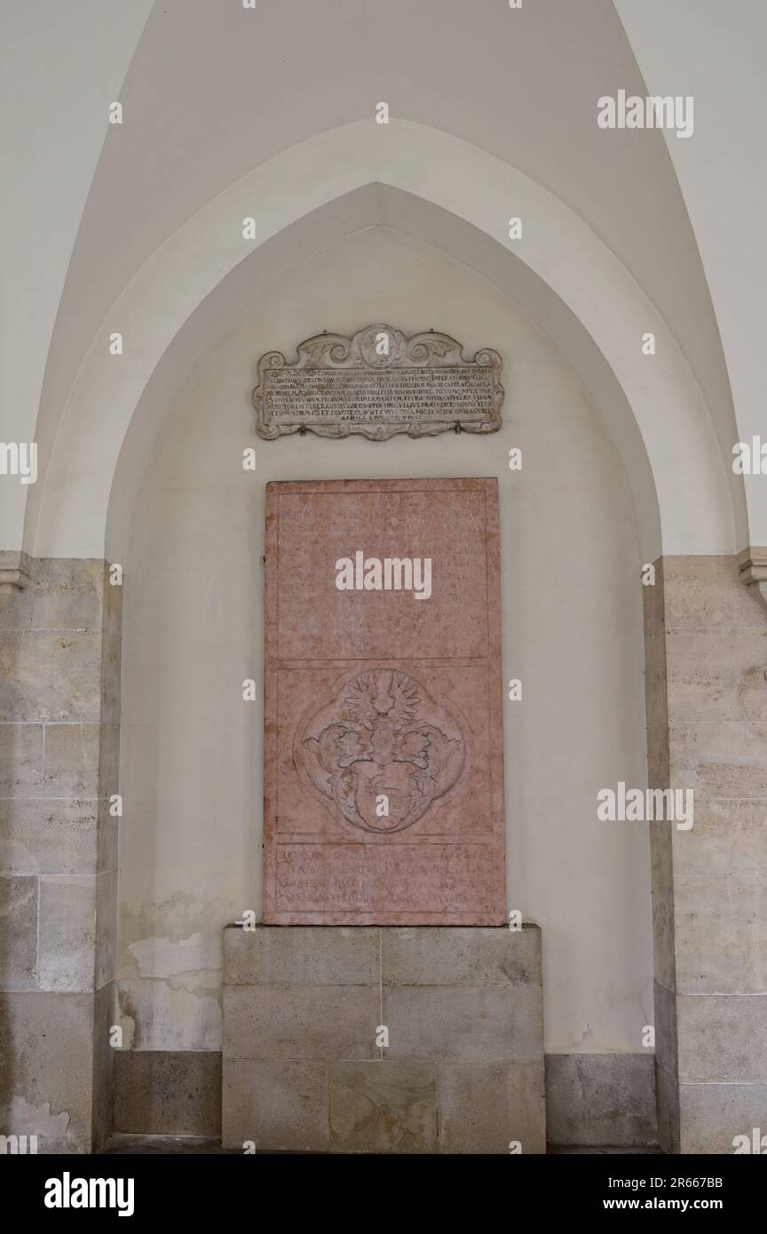Vienna, Austria. Minorite Church in Vienna. Gothic gear Stock Photo - Alamy