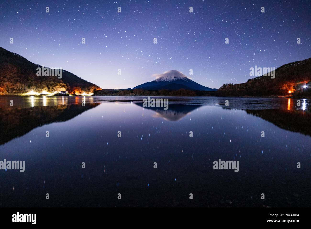 Fuji and the Shibunginid Meteor Shower at Lake Shojin Stock Photo - Alamy