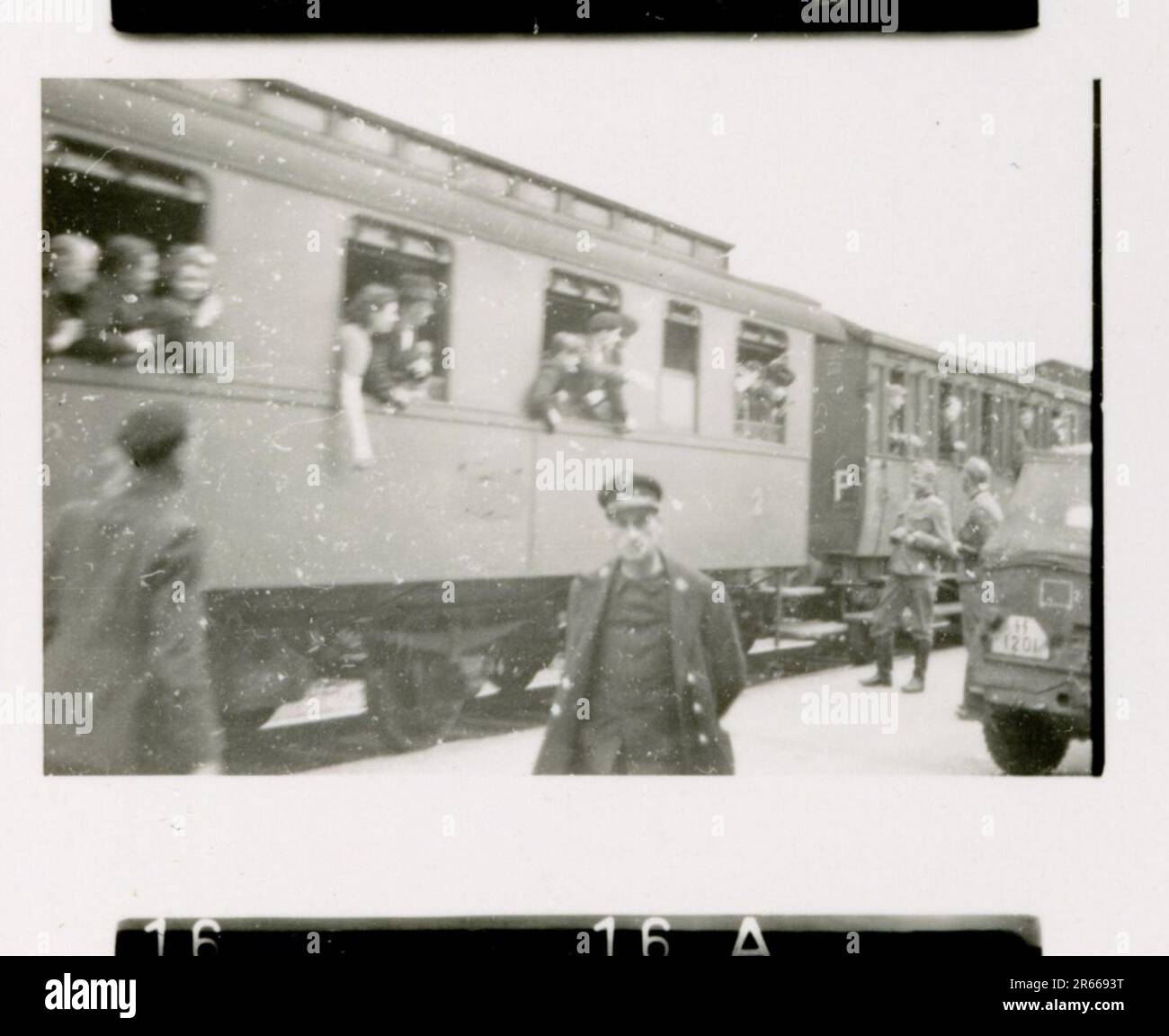 SS Photographer Bergmann, Johannes, Leibstandarte Adolf Hitler, France ...